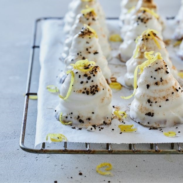 Flødeboller med havtorn, citron og lakrids - Smagfulde og lækre - Se ...