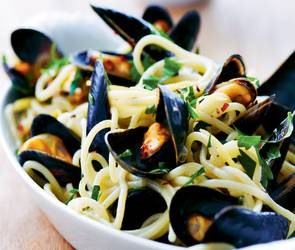 Spaghetti med muslinger - super lækkert - se opskriften her