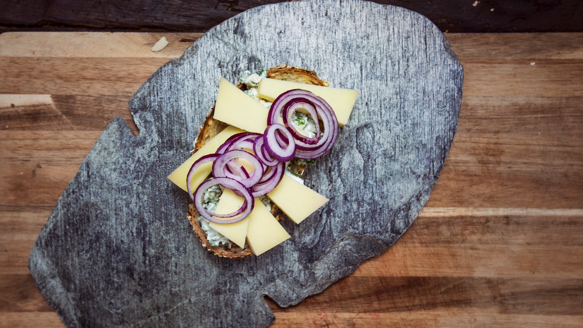 Ostemad – Lækker opskrift på pimpet ostemad fra Claus Holm